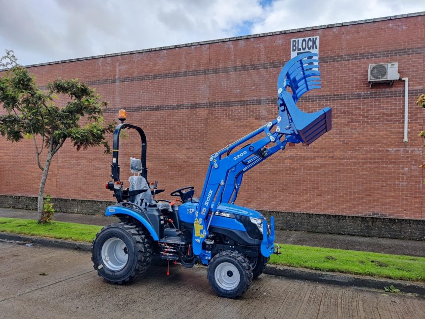 Solis Tractor Grabber Bucket - Lawn Factors